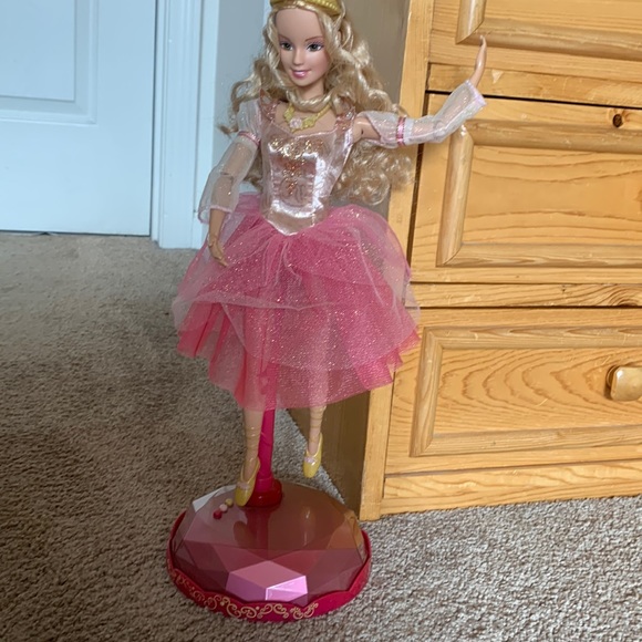 Barbie | Toys | Barbie Interactive 2 Dancing Princesses Genevieve 206 ...